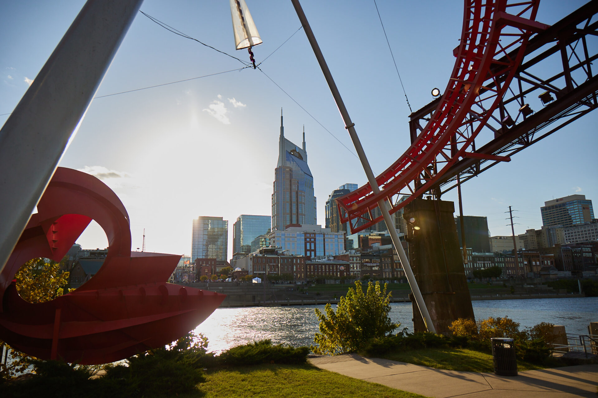 Transportation Tips for Your Pontoon Saloon Cruise